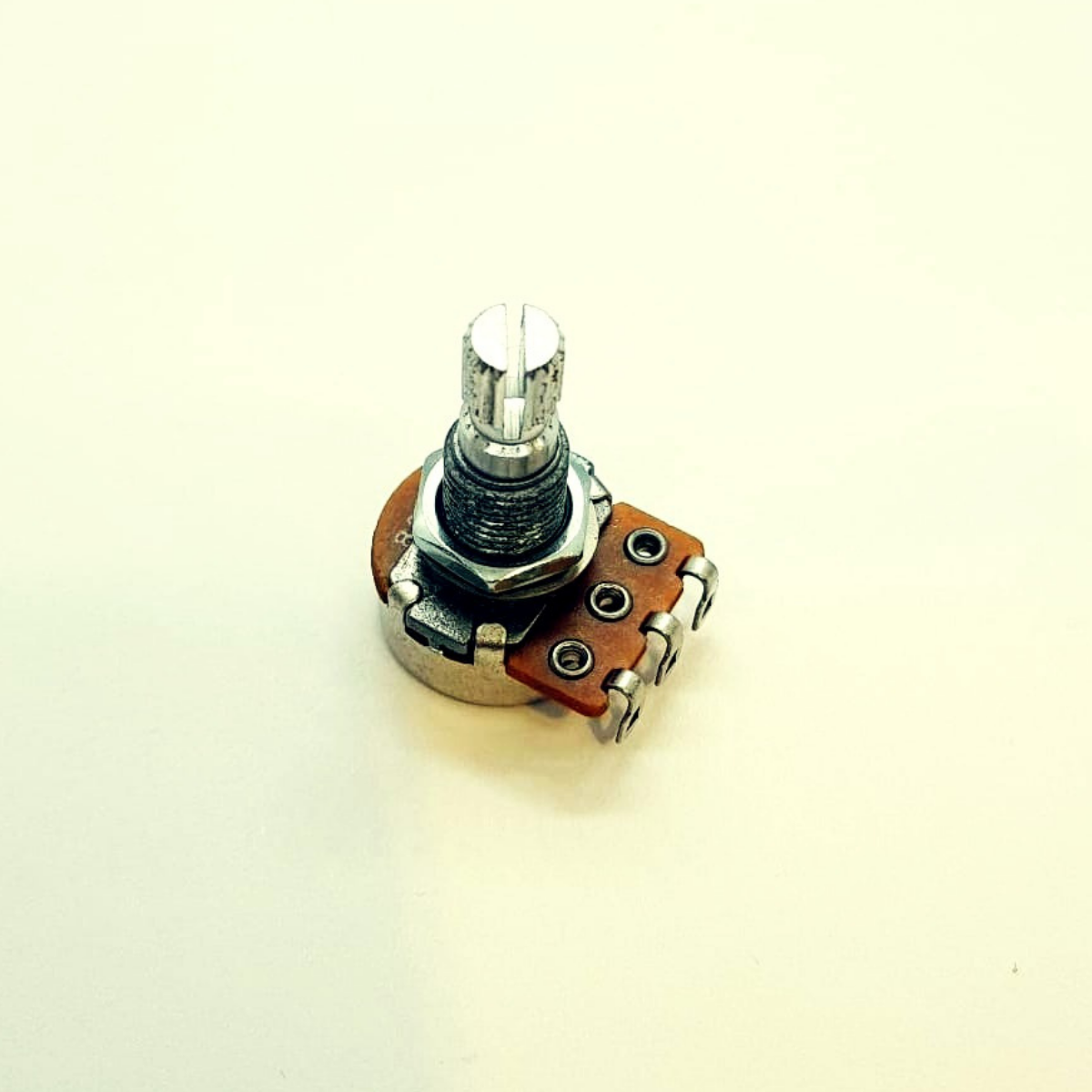 Potenciometro Alpha B250k Volumen Espigo largo set x 3 unidades ...
